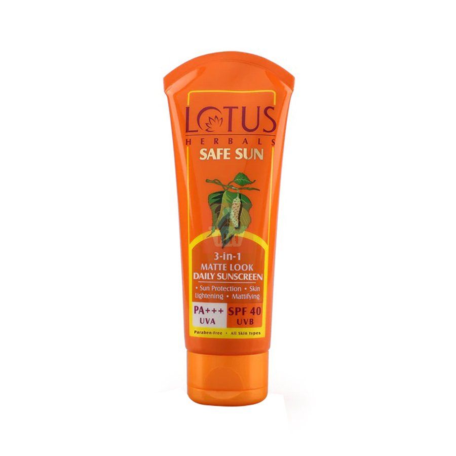 Lotus Herbals Safe Sun 3-In-1 Matte Look Daily Sunblock PA+++ Spf 40 ...