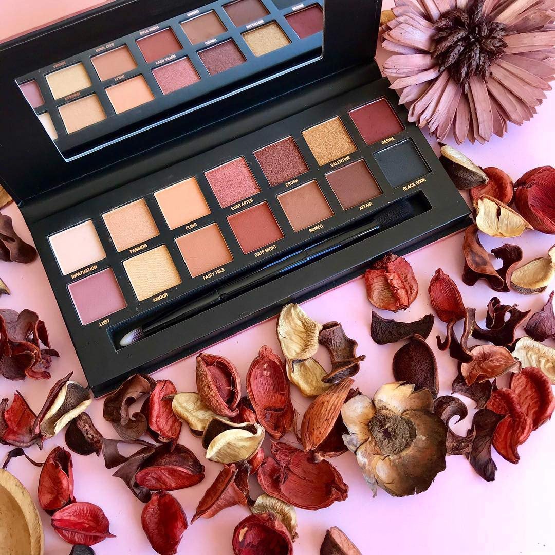 W7 Romanced Eye Shadow Palette